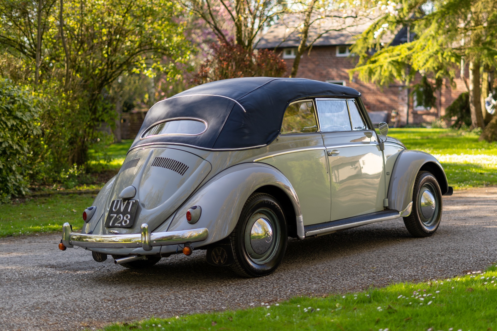 Lot 90 - 1954 Volkswagen Beetle Cabriolet