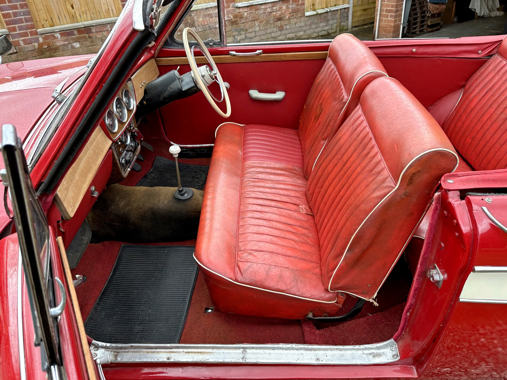 Lot 55 - 1961 Singer Gazelle Convertible