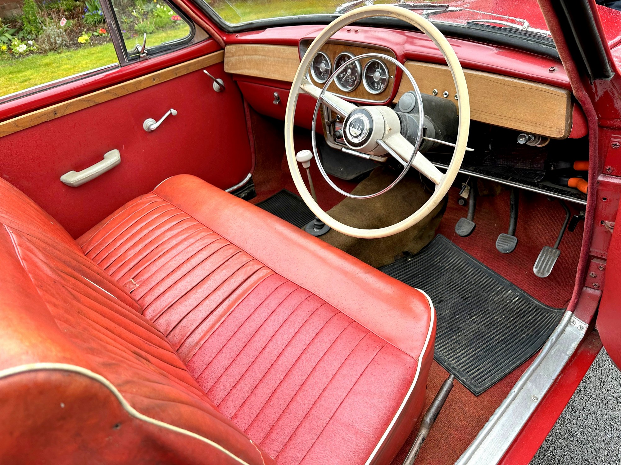 Lot 55 - 1961 Singer Gazelle Convertible