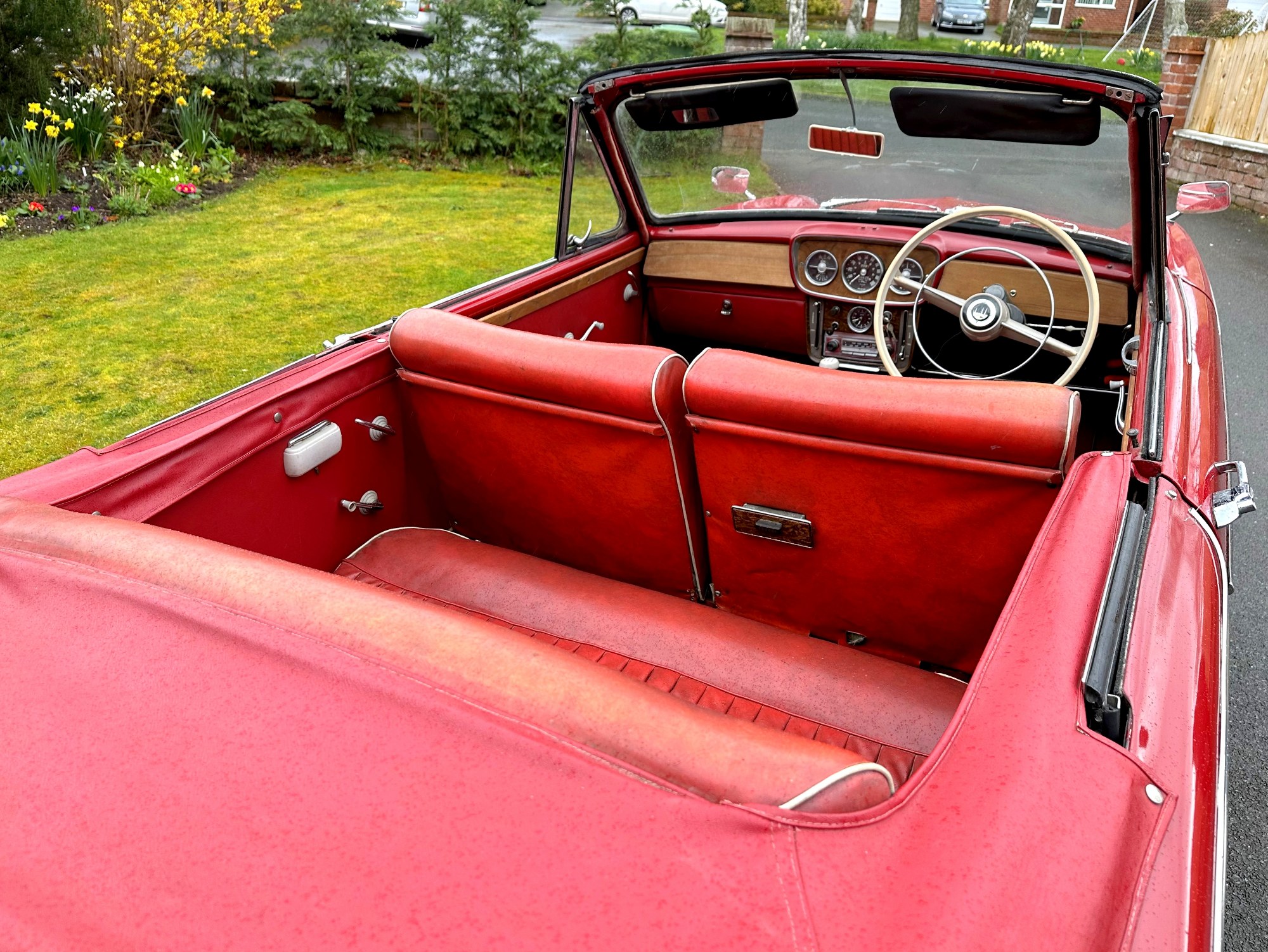 Lot 55 - 1961 Singer Gazelle Convertible
