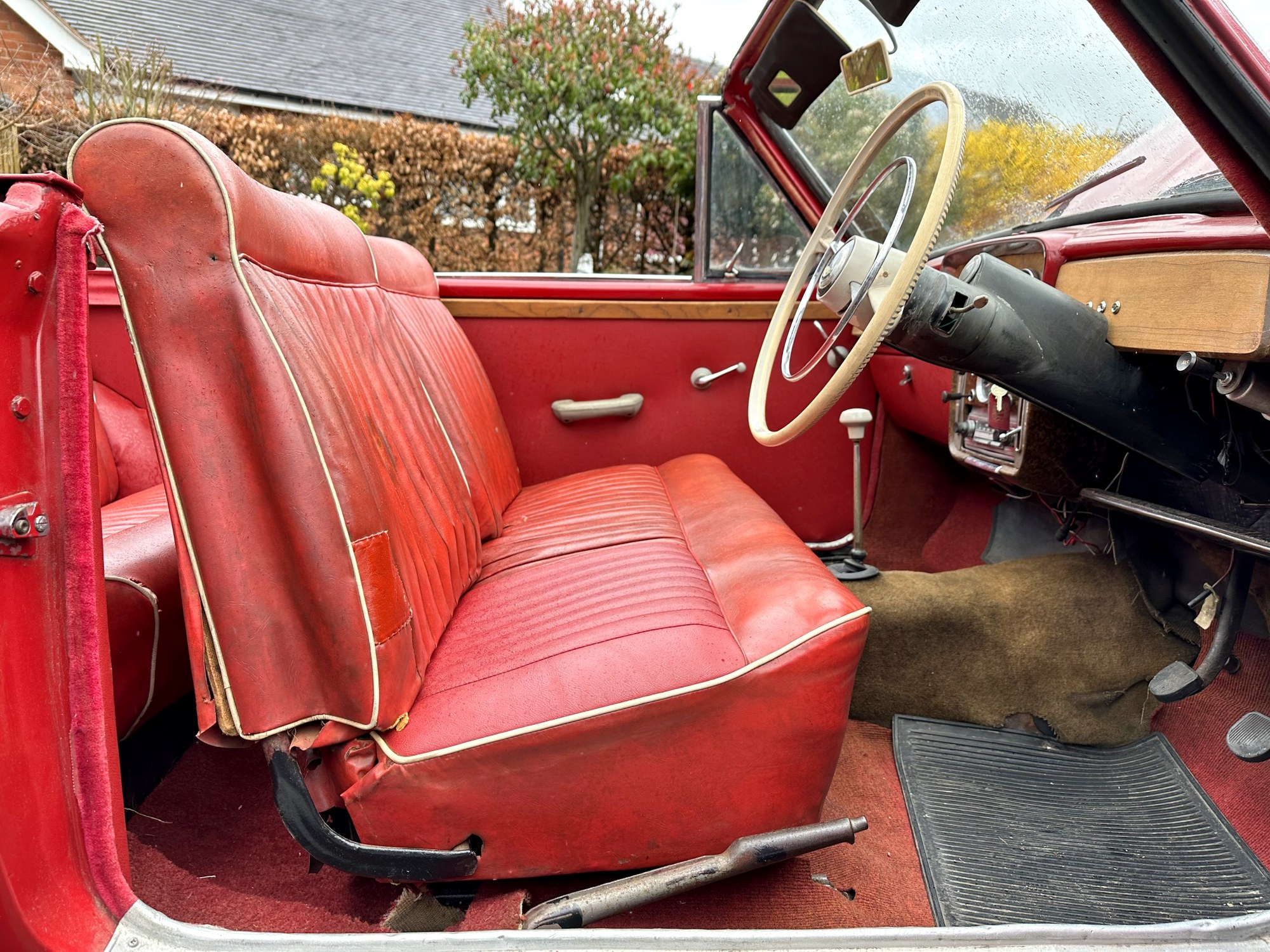 Lot 55 - 1961 Singer Gazelle Convertible